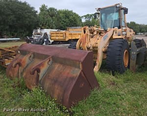SOLD - 2001 Case 821C Lot No. DU2585 Construction with 6,908 Hrs ...