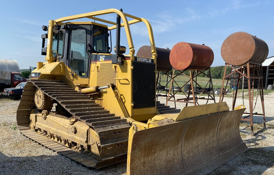 SOLD - 2001 Caterpillar D6M Construction with 13,903 Hrs | Tractor Zoom