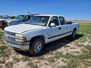 SOLD - 2001 Chevy 1500 extended LS Other Equipment with --- mi ...