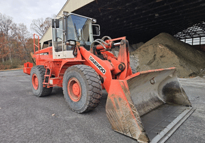 SOLD - 2001 Daewoo Mega 250-III Construction with 7,585 Hrs | Tractor Zoom