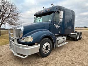 SOLD - 2001 Freightliner Columbia Lot No. 1311 Other Equipment with ...