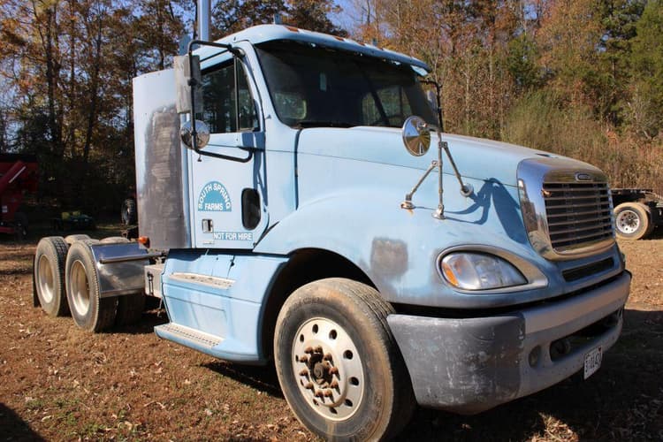2001 Freightliner Columbia Other Equipment Trucks for Sale | Tractor Zoom