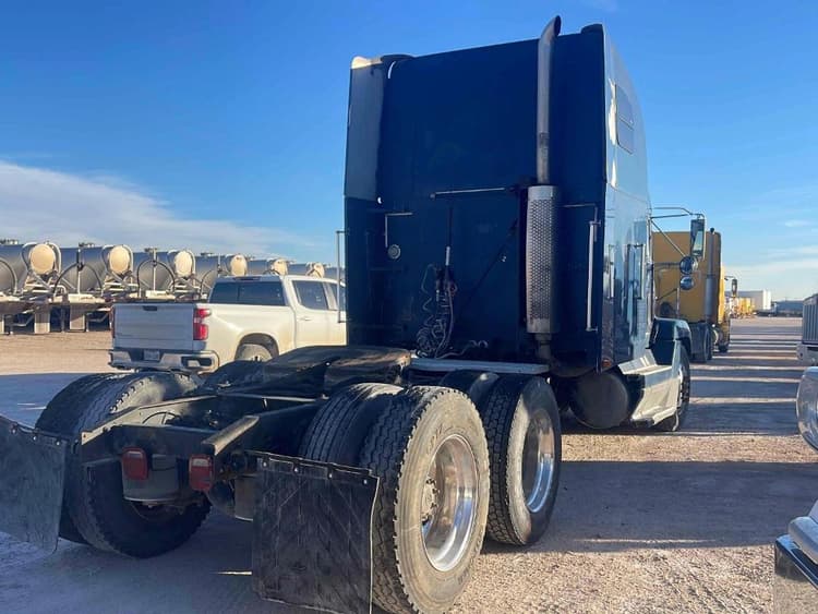 2001 Freightliner FLD Other Equipment Trucks for Sale | Tractor Zoom