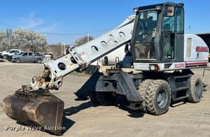 SOLD - 2001 Gradall XL3300 wheeled excavator Construction with 5,567 ...