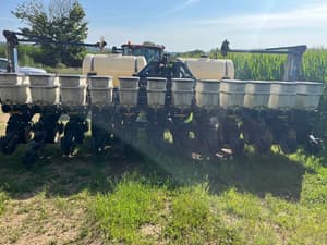 SOLD - 2001 Kinze 3400 Stock No. 504295 Planting with 12 Rows | Tractor ...