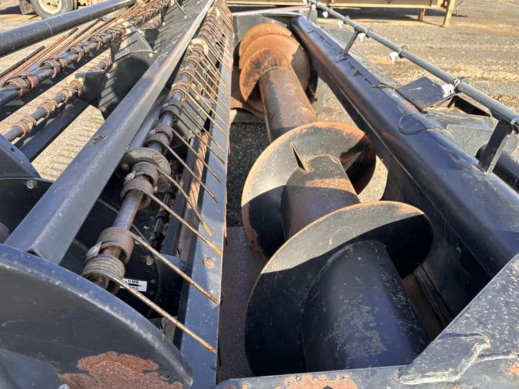 2001 MacDon 933 Harvesting Headers - Forage for Sale | Tractor Zoom