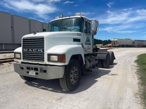 2001 Mack CH613 Lot No. 117 Other Equipment For Sale with 767,396 mi ...