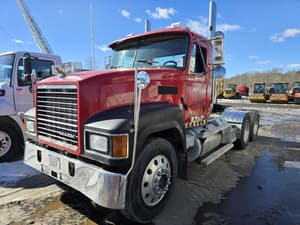 2001 Mack CH613 Lot No. 476369 Other Equipment For Sale with 460,742 mi ...
