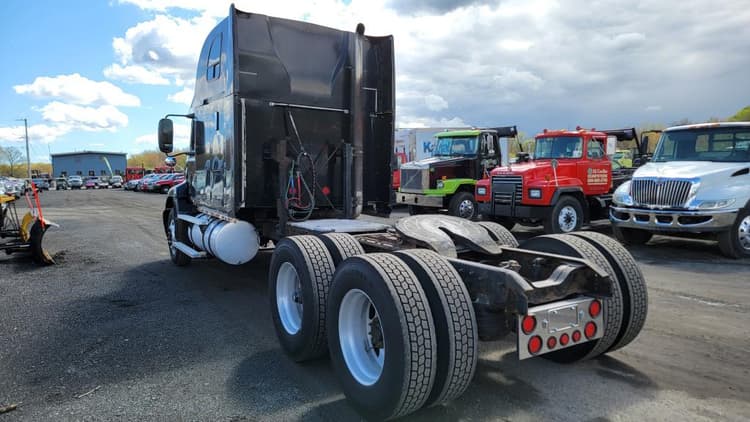 2001 Mack CX613 Other Equipment Trucks for Sale | Tractor Zoom