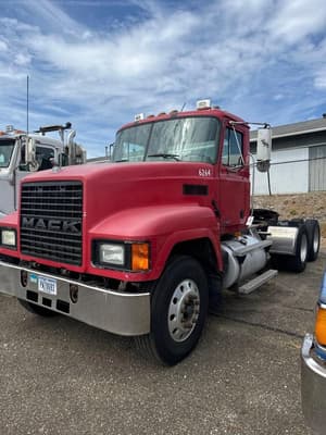 2001 Mack E7-427 Lot No. 3 Other Equipment For Sale with 953,652 mi ...