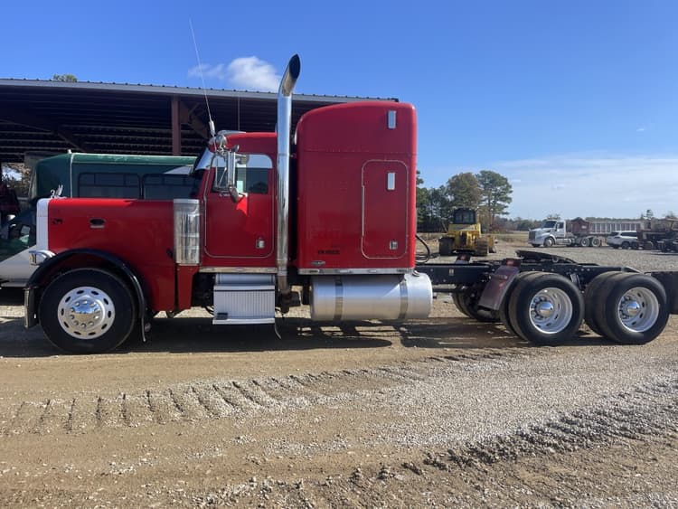 SOLD - 2001 Peterbilt 379 Other Equipment Trucks | Tractor Zoom