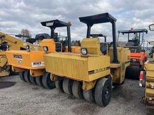 SOLD - 2001 Rosco Tru-Pac 915 Stock No. MP-915 Construction with 1,500 ...