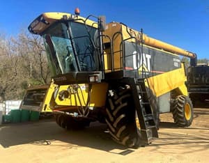 SOLD - 2002 Caterpillar LEXION 480 Lot No. 165 Combines with 5,811 Hrs ...