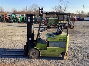 SOLD - 2002 Clark ECG20 Lot No. 208 Construction with --- Hrs | Tractor ...