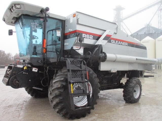 2002 Gleaner R62 Combines Class 6 for Sale | Tractor Zoom