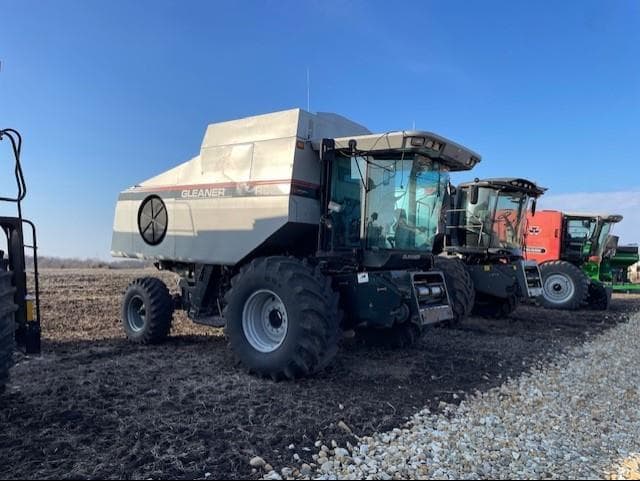 2002 Gleaner R62 Combines Class 6 for Sale | Tractor Zoom