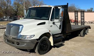 SOLD - 2002 International 4300 Lot No. NL9215 Other Equipment with ...
