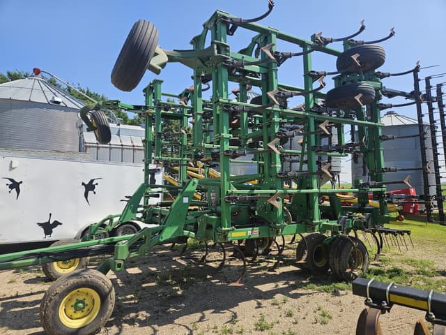 2002 John Deere 2200 Stock No. 250843619 Tillage For Sale with 45 ft ...