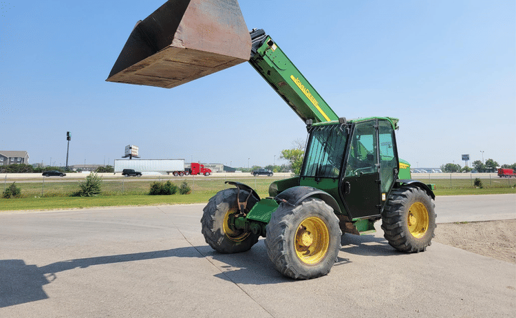 SOLD - 2002 John Deere 3400 Construction Telehandlers | Tractor Zoom
