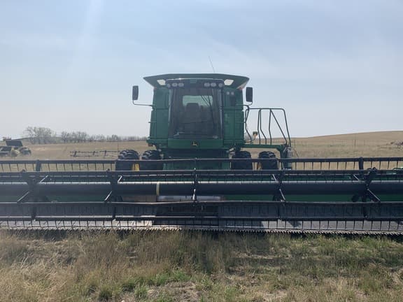 2002 John Deere 936D Harvesting Headers - Platform for Sale | Tractor Zoom