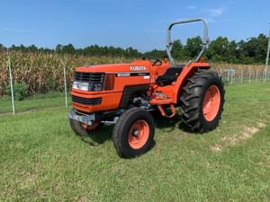 SOLD - 2002 Kubota MX5000 Lot No. 98 Tractors with 867 Hrs | Tractor Zoom