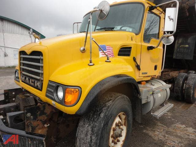 2002 Mack Granite Other Equipment Trucks for Sale | Tractor Zoom