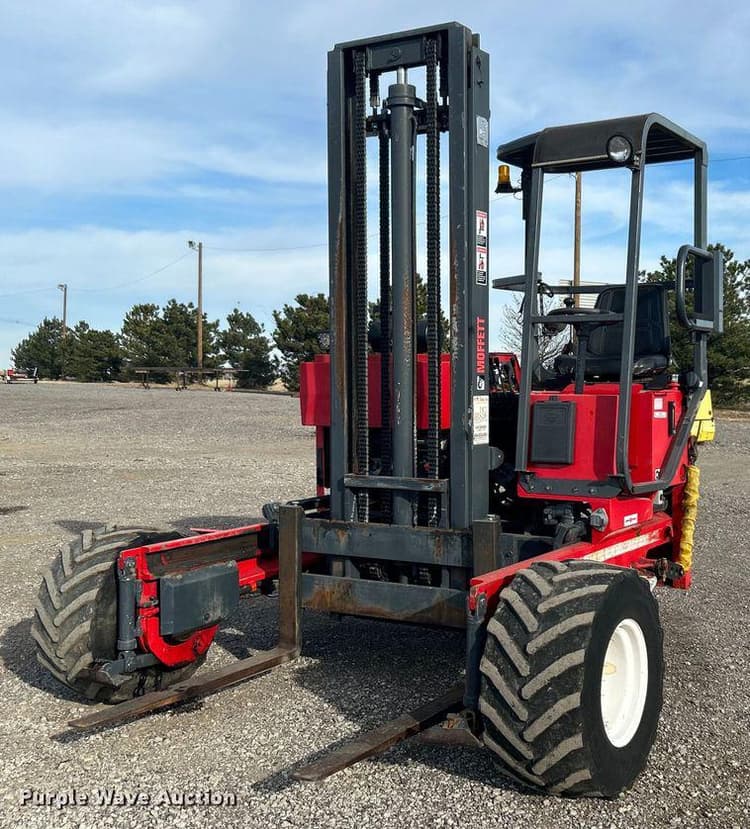 SOLD - 2002 Moffett M5500 Construction Forklifts | Tractor Zoom