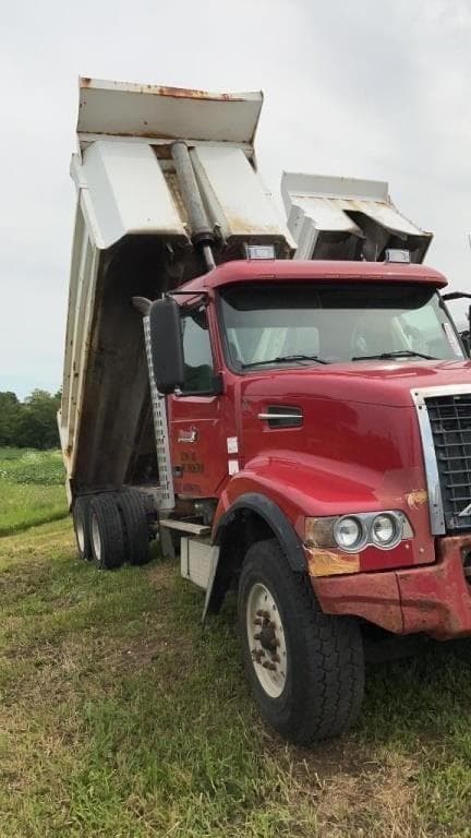 2002 Volvo VHD Other Equipment Trucks for Sale | Tractor Zoom