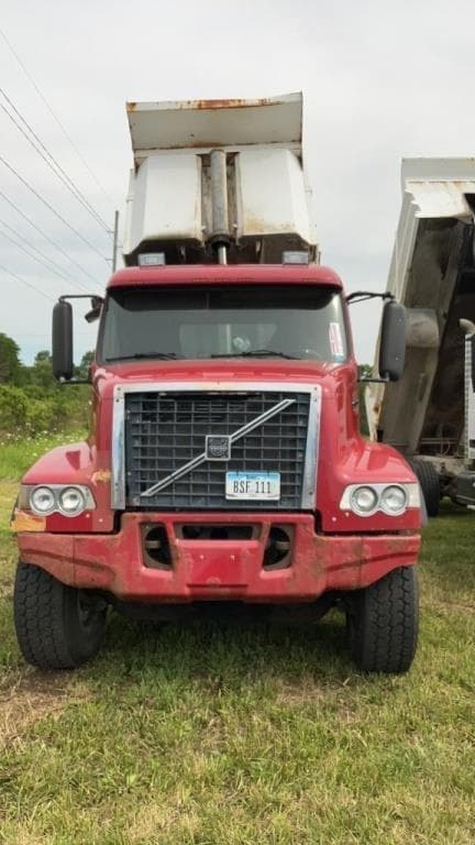 2002 Volvo VHD Other Equipment Trucks for Sale | Tractor Zoom