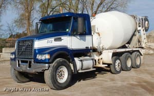 SOLD - 2002 Volvo VHD ready mix truck Other Equipment with 423,173 mi ...