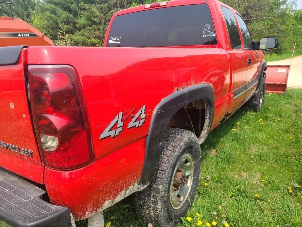 2003 Chevrolet 2500HD Other Equipment Vehicles for Sale | Tractor Zoom