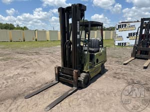 SOLD - 2003 Clark GCS25MC Lot No. 200298 Construction with 4,735 Hrs ...