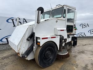 SOLD - 2003 Elgin Pelican Lot No. 48038 Other Equipment | Tractor Zoom