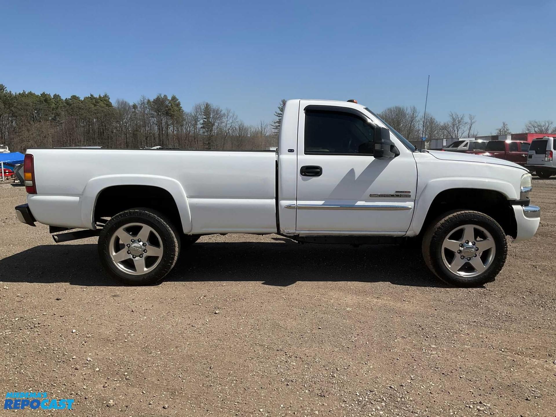 2003 GMC 2500HD Other Equipment Vehicles for Sale | Tractor Zoom