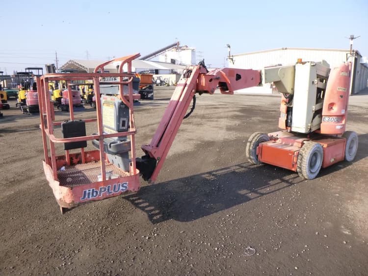 SOLD - 2003 JLG E300AJP Construction Aerial Lifts | Tractor Zoom
