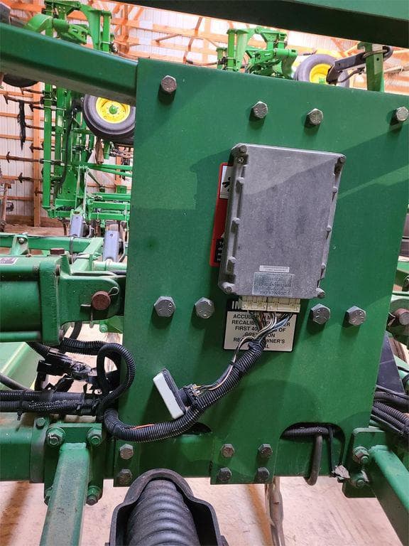 2003 John Deere 2400 Tillage Chisel Plows for Sale | Tractor Zoom