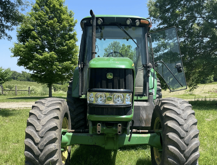 2003 John Deere 7220 Tractors 100 to 174 HP for Sale | Tractor Zoom