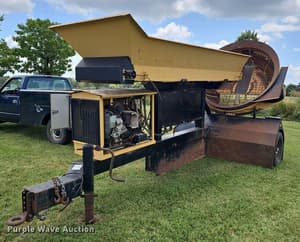 SOLD - 2003 Orbit Screens 63 Lot No. EJ5811 Construction | Tractor Zoom