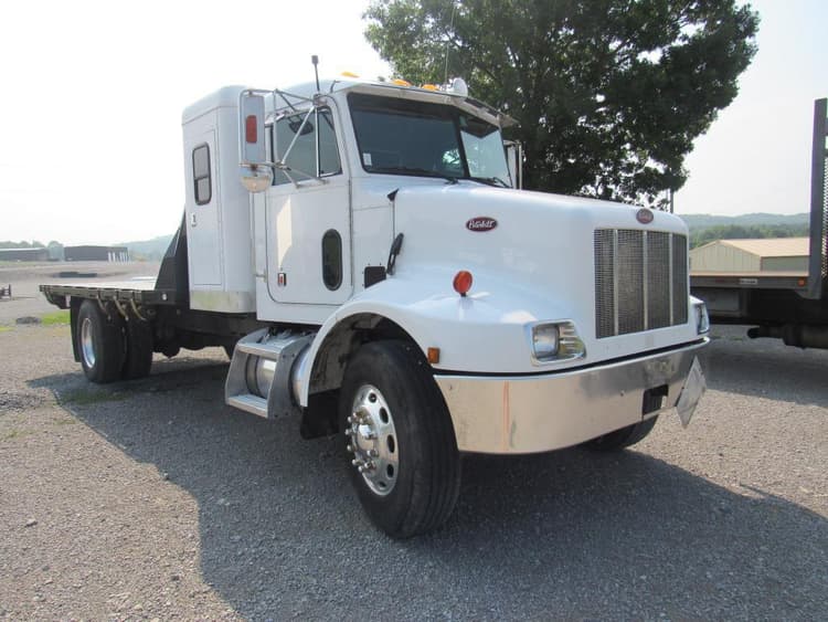 2003 Peterbilt 330 Other Equipment Trucks for Sale | Tractor Zoom