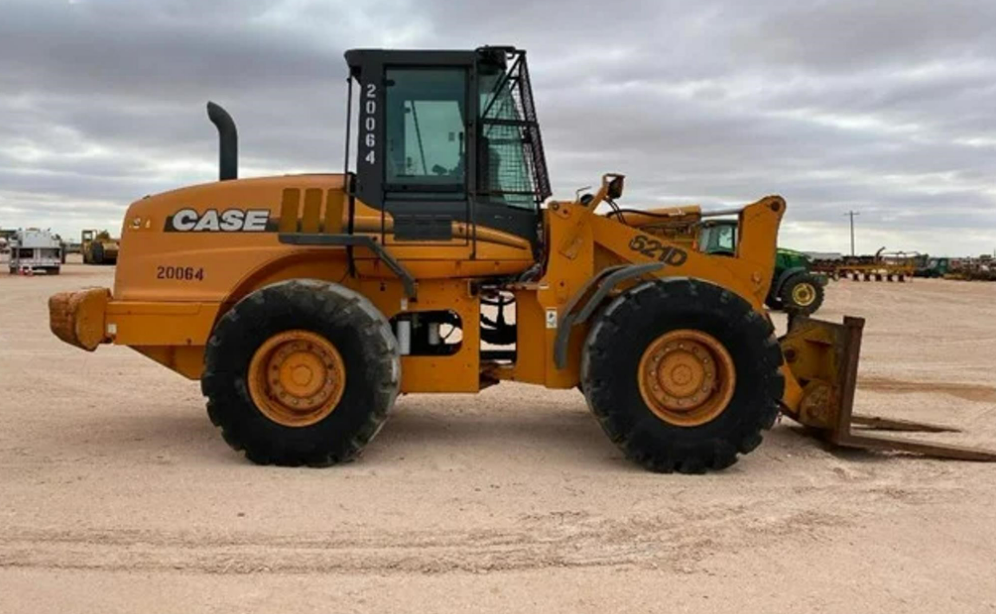 SOLD - 2004 Case 621D Lot No. c7e0c47b-0218-11ed-9544-0246304ce823 ...