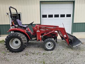 SOLD - 2004 Case IH Farmall DX29 Lot No. 6033 Tractors with 464 Hrs | Tractor Zoom