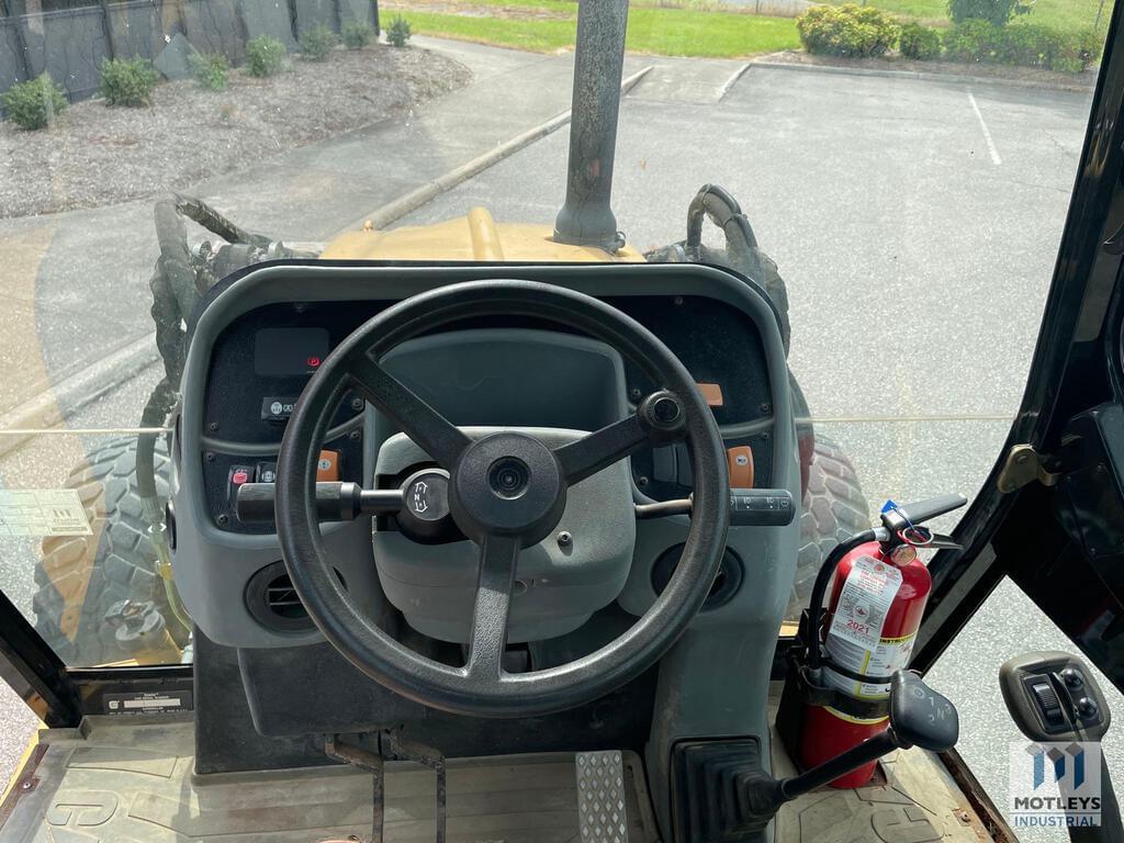 Tractor Zoom - 2004 Caterpillar 420D IT