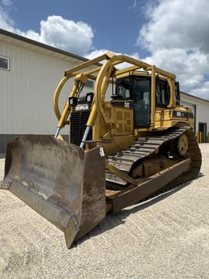 SOLD - 2004 Caterpillar D6R XW Construction with 8,421 Hrs | Tractor Zoom