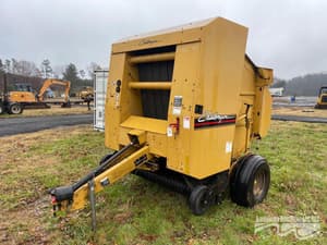 SOLD - 2004 CHALLENGER BALER Hay and Forage with --- Bales | Tractor Zoom
