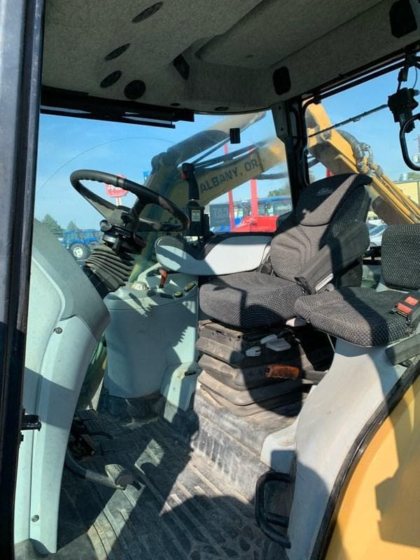 2004 Challenger MT525B Tractors 100 to 174 HP for Sale | Tractor Zoom