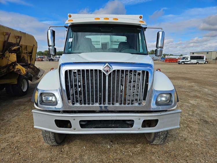 2004 International 7400 Other Equipment Trucks for Sale | Tractor Zoom