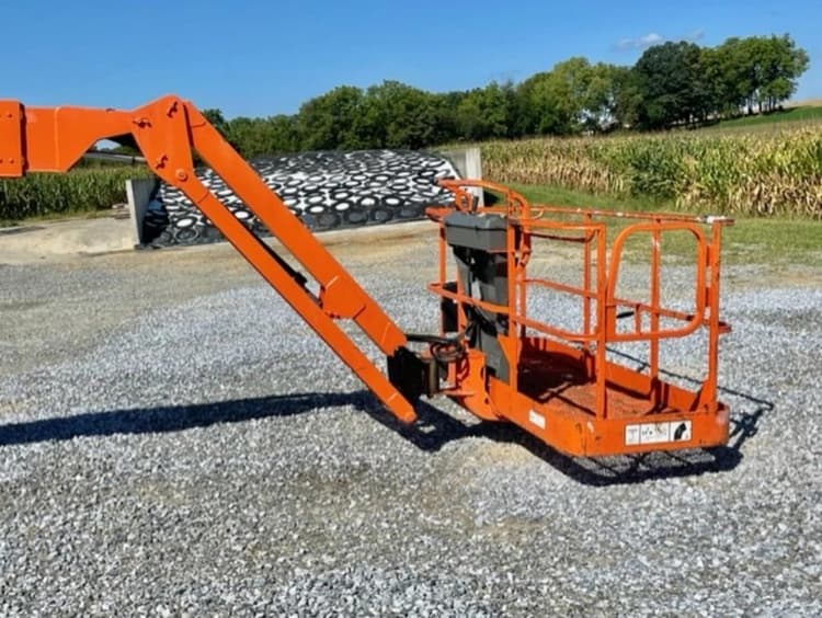 2004 JLG 660SJ Construction Aerial Lifts for Sale | Tractor Zoom