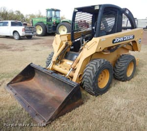 SOLD - 2004 John Deere 260 Series II skid steer loader Construction with 898 Hrs | Tractor Zoom