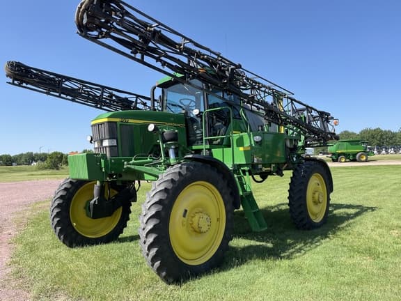 SOLD - 2004 John Deere 4710 Chemical Applicators Sprayers - Self ...