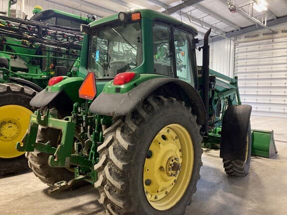 2004 John Deere 7220 Tractors 100 to 174 HP for Sale | Tractor Zoom